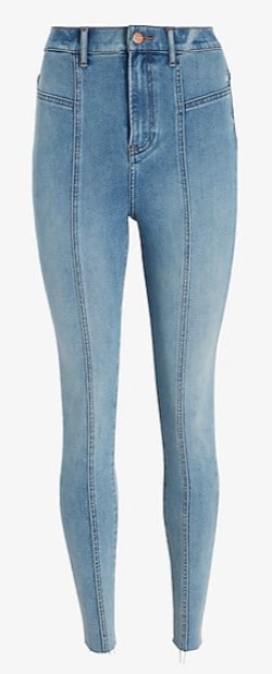 Long Torso and Short Legs: Ultimate Styling Guide