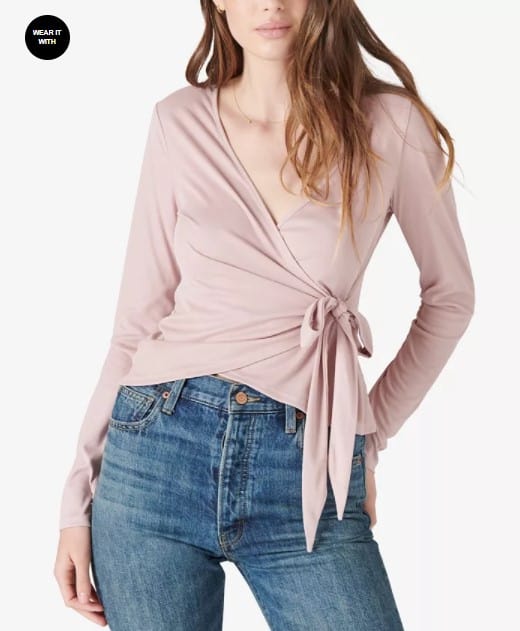 What to Wear if You are Short and Curvy