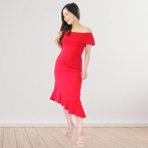 The Dress Guide for Women With Small Busts